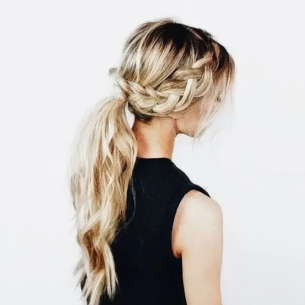 28 Eye-Catching Low Ponytails With New Vibes - Cafe Makeup