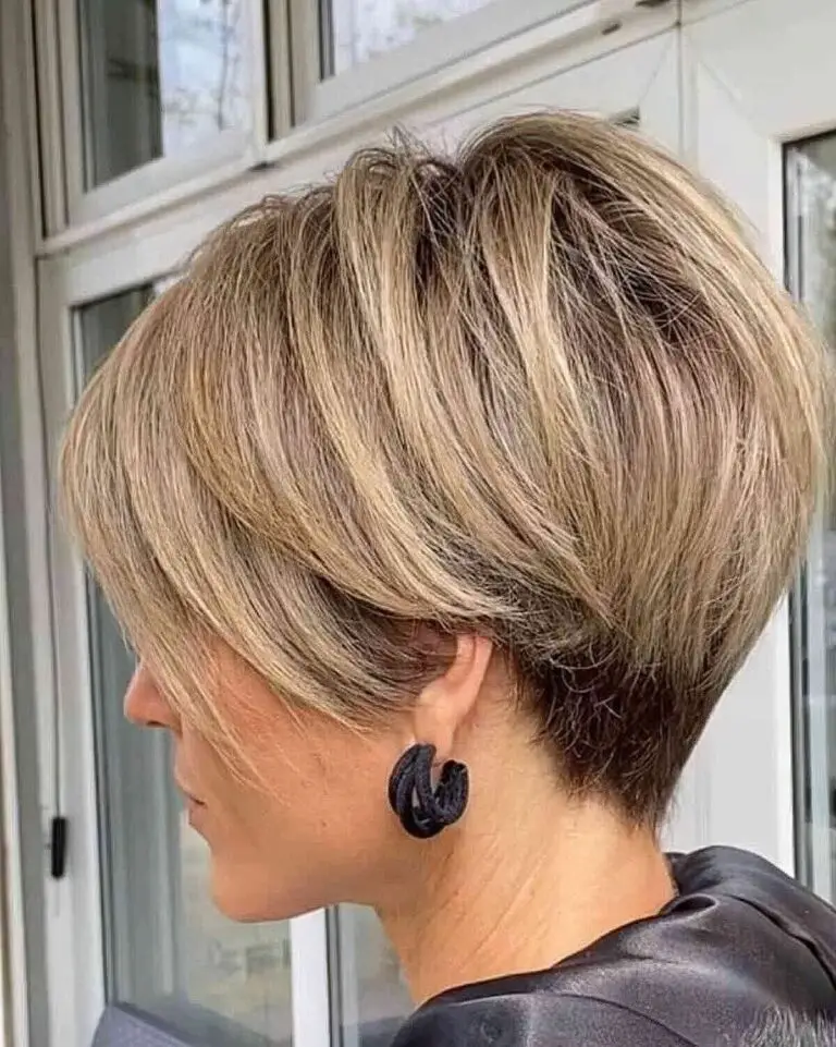 29 Trendy Layered Pixie Haircuts Worth Trying - Cafe Makeup