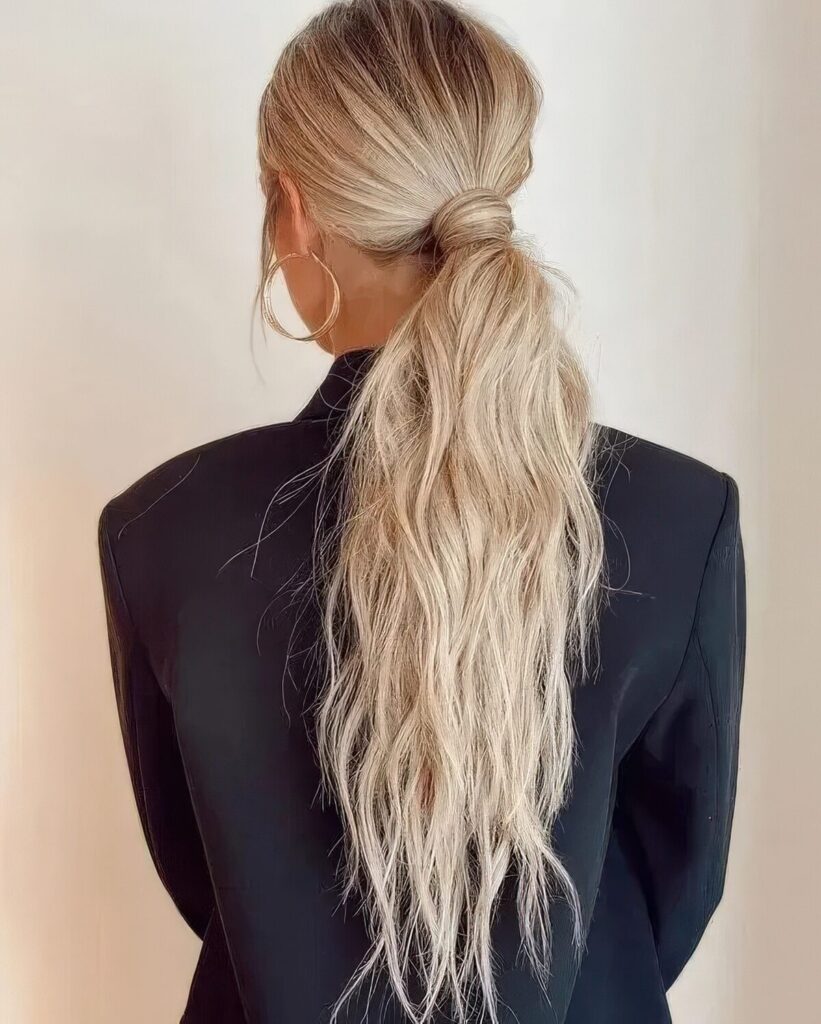 28 Eye-Catching Low Ponytails With New Vibes - Cafe Makeup