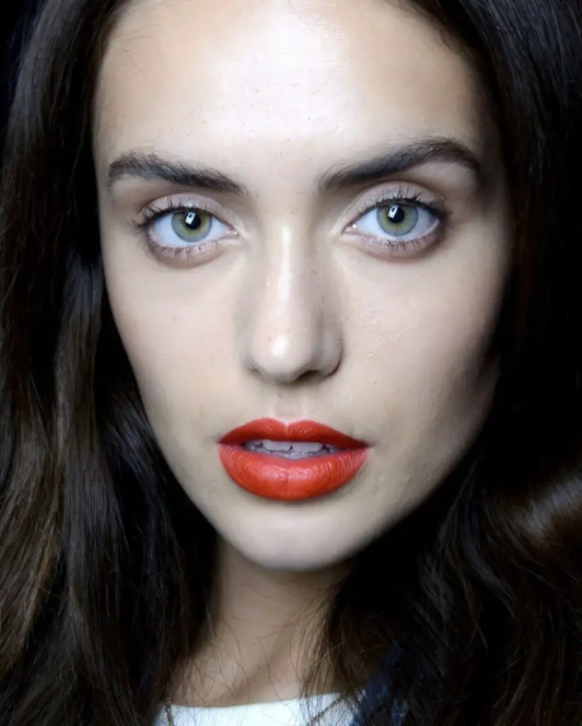 16 Stunning Makeup Trends from Fashion Week That Turn Heads - Cafe Makeup