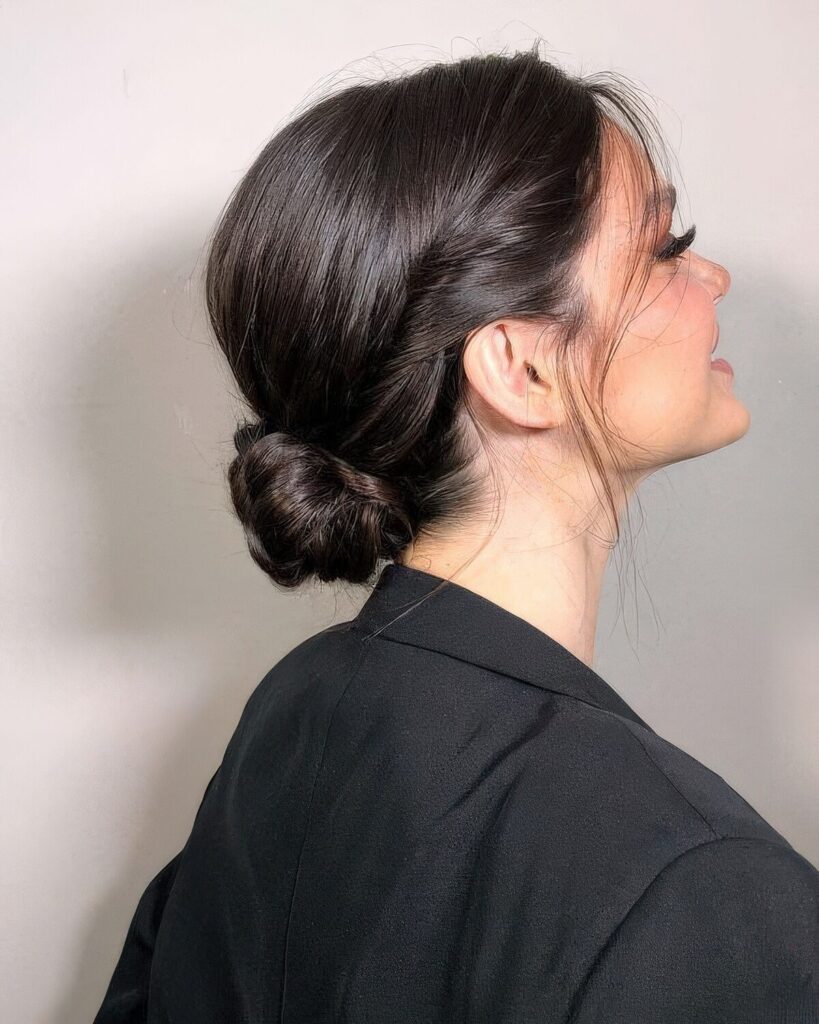 30 Easy Low Bun Hairstyles For Quick Elegance - Cafe Makeup