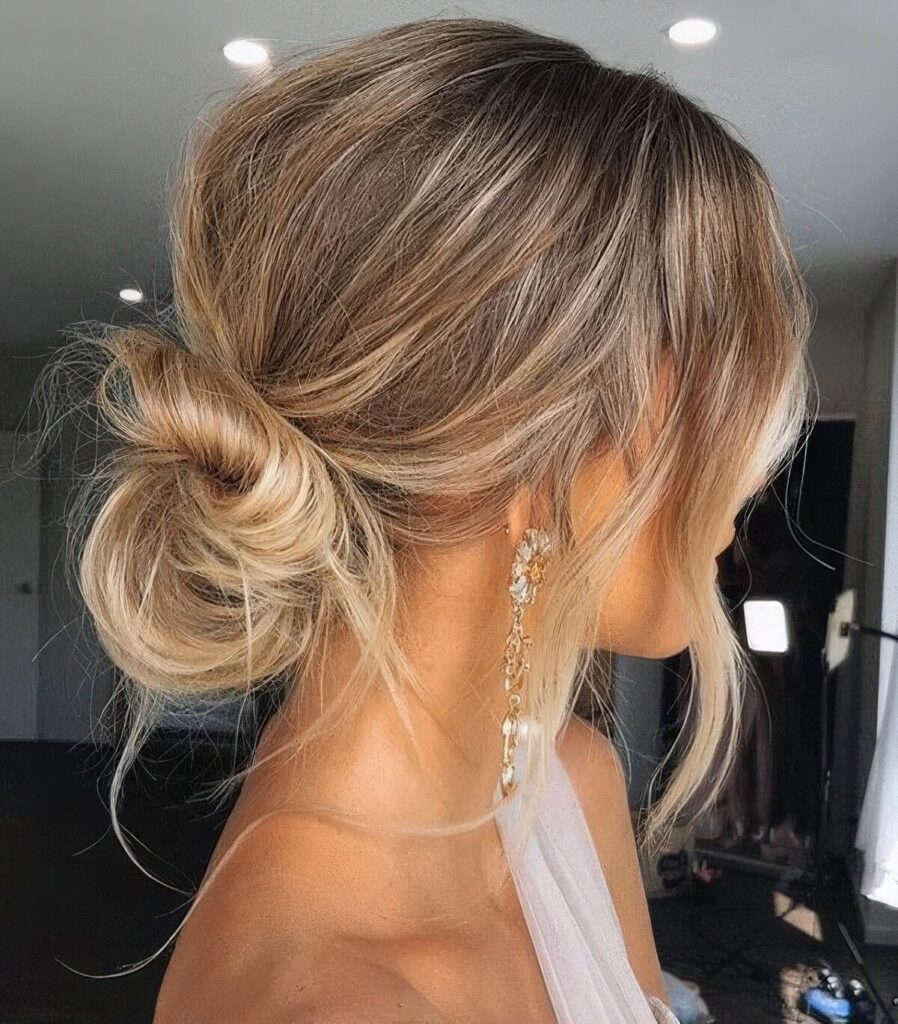 30 Easy Low Bun Hairstyles For Quick Elegance - Cafe Makeup